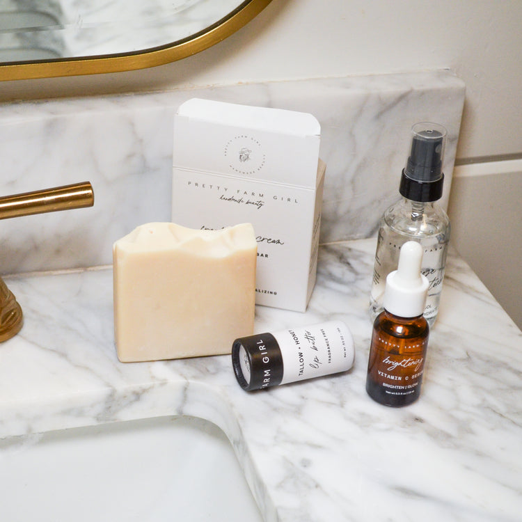 Essential Summer Skincare: Your Travel-Size Kit Guide - Daynasteele36.com